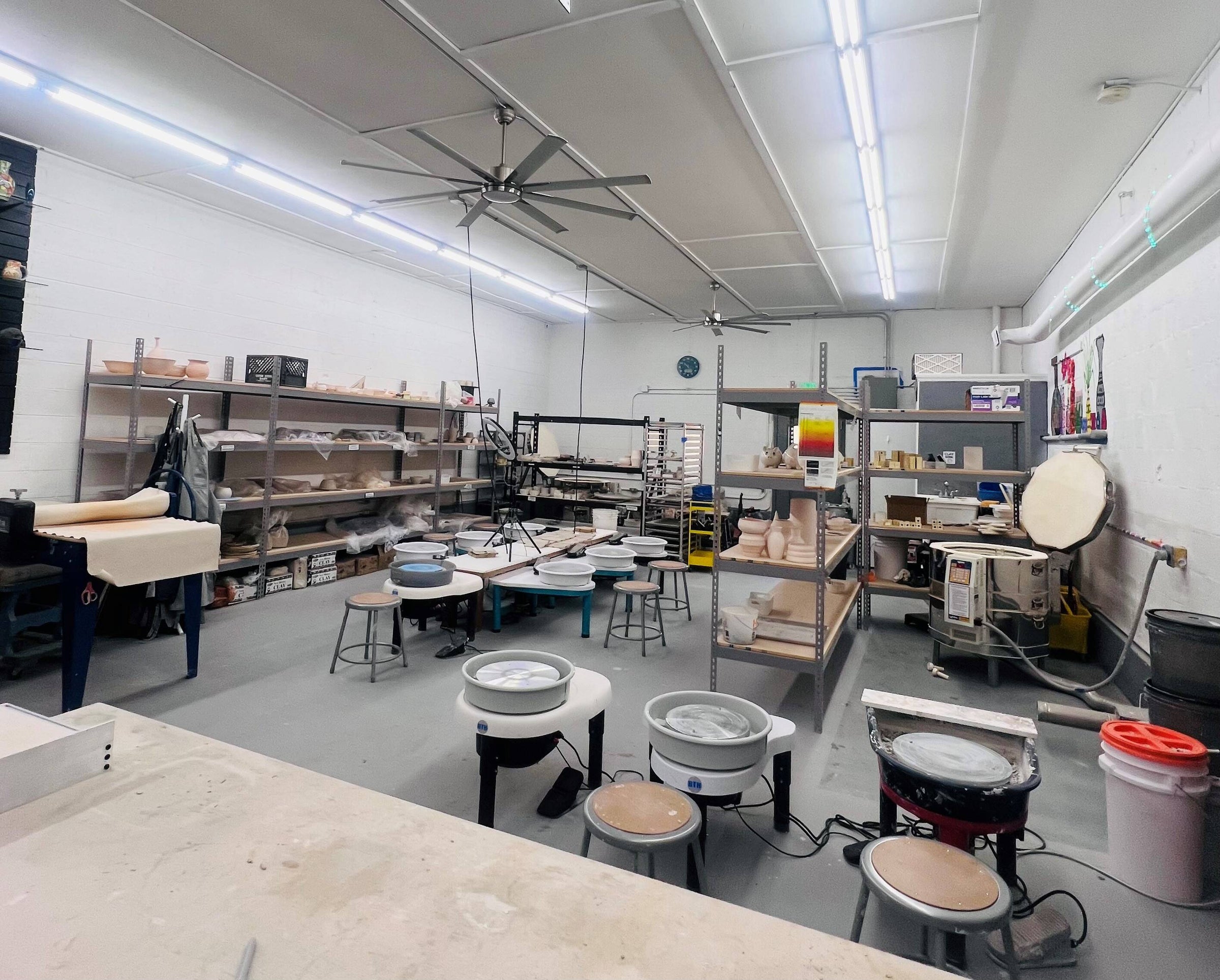 laguna clay distributor, plaster art supplies sculpting pottery clay ...